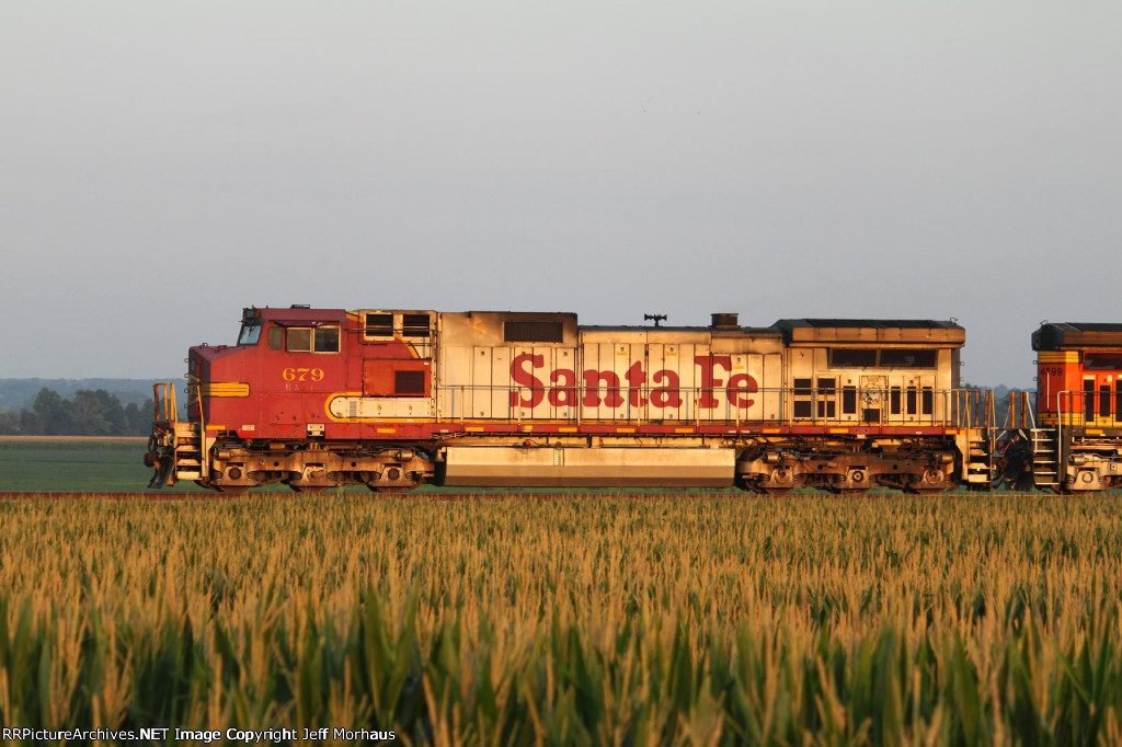 BNSF 679